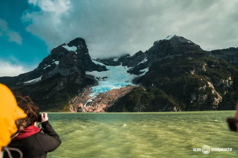 Navegação aos glaciares Balmaceda e Serrano, saindo de Puerto Natales ...